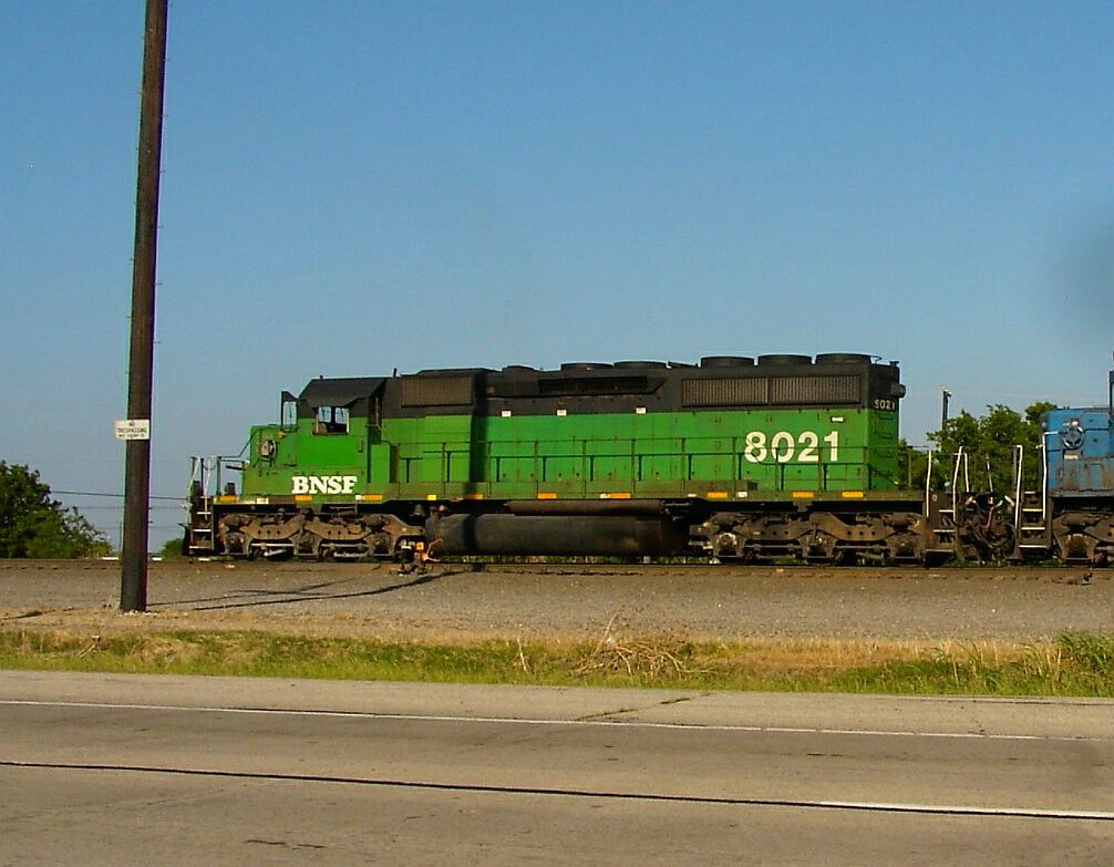 BNSF 8021